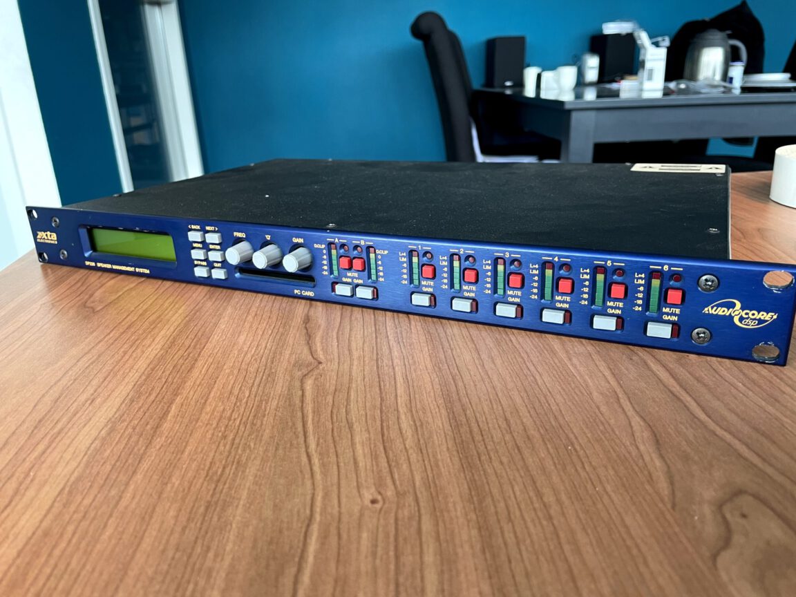 Second Hand - SLR Theatertechniek